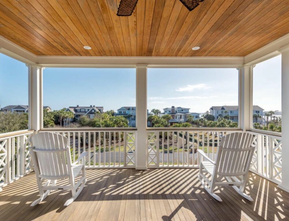 Screen Porch with Curtain Partition - Screen Porch Living